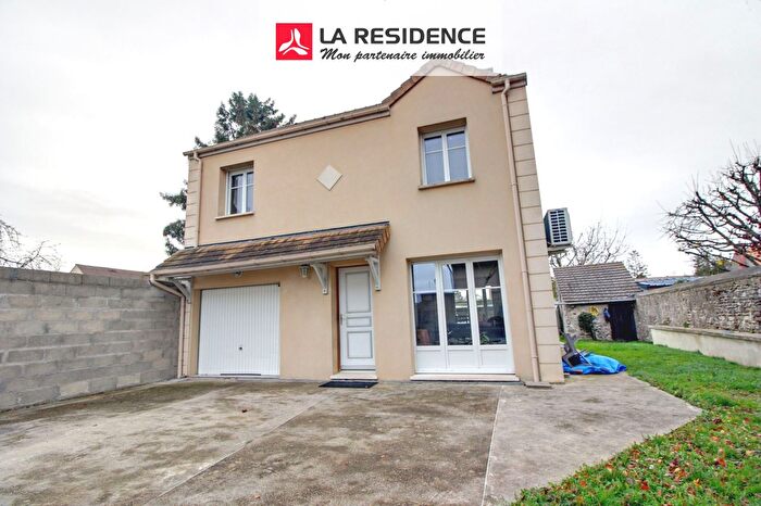 Maison à vendre - Soindres - 6 pièces - 4 chambres