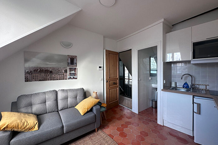 Appartement à louer - Paris e , Saint-Merri - 2 pièces - 1 chambre