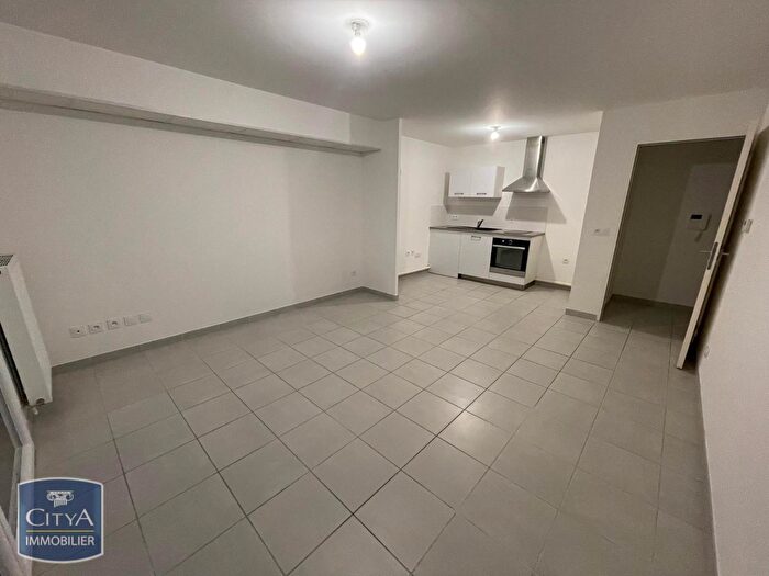 Chevigny-Saint-Sauveur : Appartement 2 pièces à louer