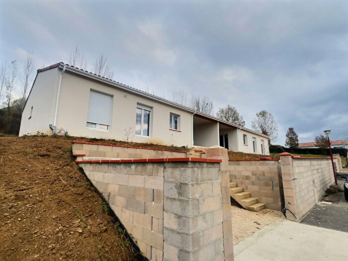 Maison à vendre - Monclar-de-Quercy - 8 pièces - 6 chambres