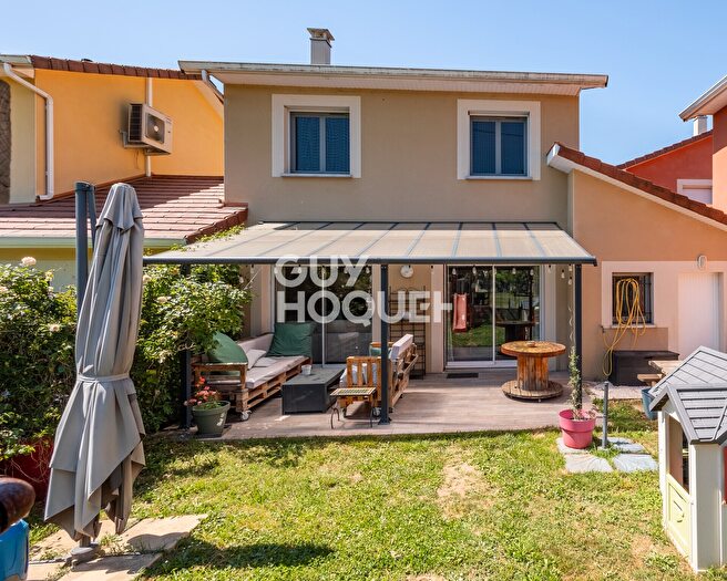 Saint-Romain-de-Jalionas : Maison 4 pièces à vendre