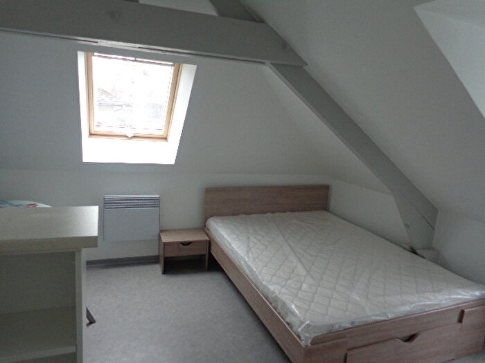 Appartement à louer - Brive-la-Gaillarde, Centre-ville, Pont Cardinal, Champanatier - 1 pièce