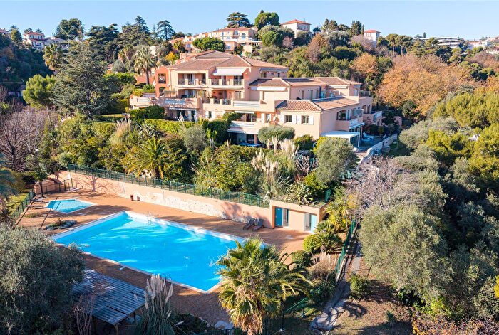 Appartement à vendre - Nice, Saint-Antoine - 3 pièces - 2 chambres