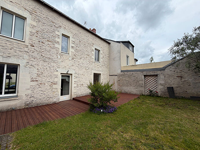 Angers, Madeleine, Saint-Léonard, Justices - Maison 7 pièces à louer