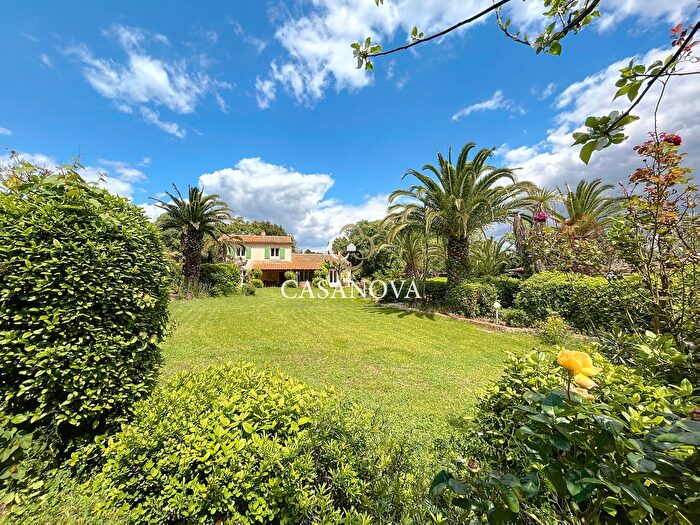 Maison à vendre - Pézenas - 8 pièces - 4 chambres