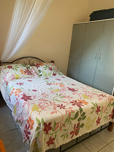 Maison à louer - Sainte-Rose - 3 pièces - 2 chambres