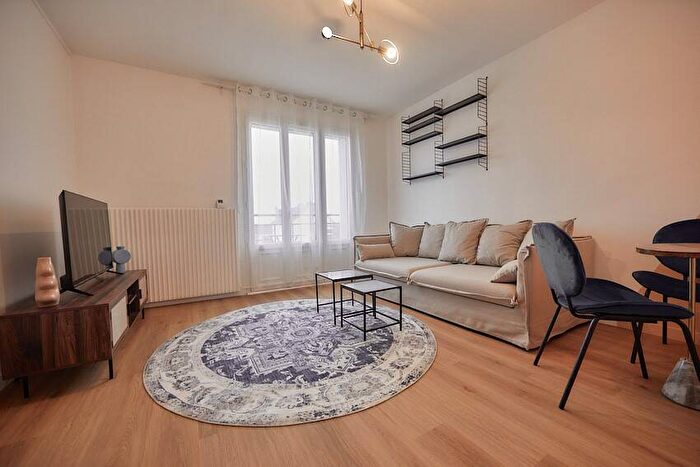 Appartement à louer - Dijon - 4 pièces - 3 chambres