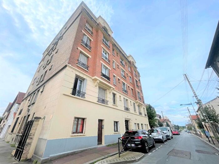 Appartement à vendre - Le Bourget, Centre-ville - 2 pièces - 1 chambre