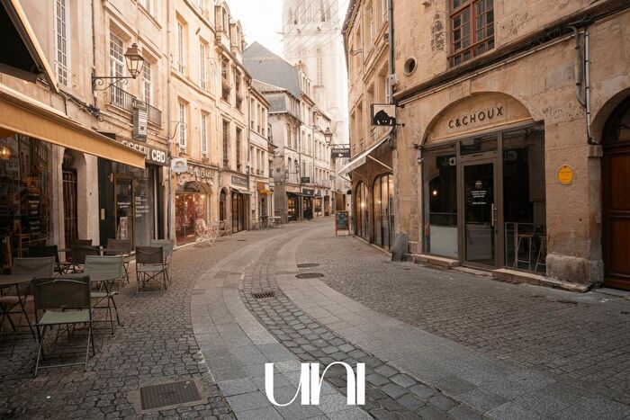 Appartement à vendre - Caen, Centre ancien - 5 pièces - 2 chambres