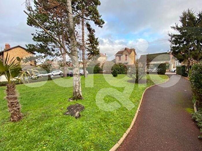 Appartement à louer - Gros Noyer, Ermont - 2 pièces - 1 chambre