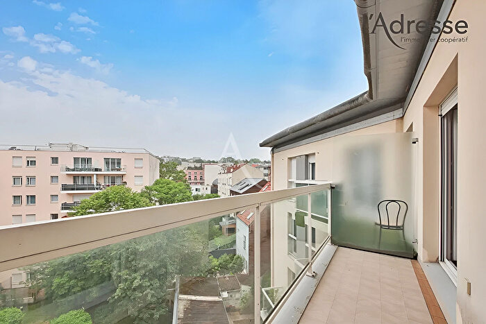 Appartement 4 pièces à vendre à Suresnes, Carnot, Gambetta