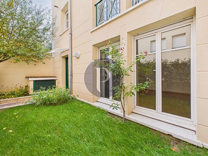 Appartement à vendre - Châtenay-Malabry, Petit Chatenay, Voltaire, Croix Blanche - 4 pièces - 3 chambres