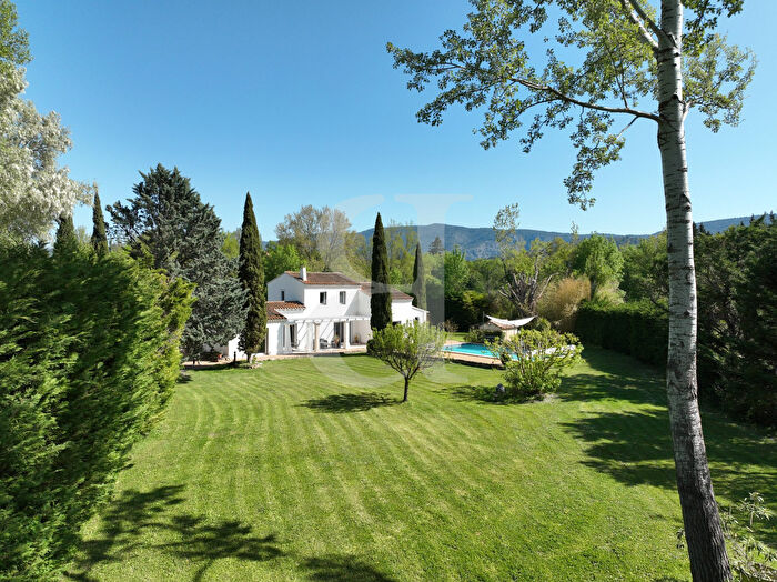 LIsle-sur-la-Sorgue, Velorgues, Saint-Gervais, Petit Palais : Maison 5 pièces à vendre