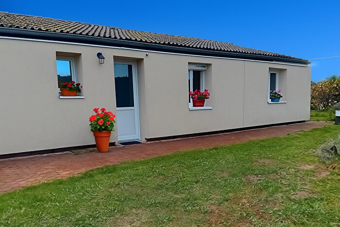 Maison à vendre - Pouilly-sous-Charlieu - 6 pièces - 4 chambres