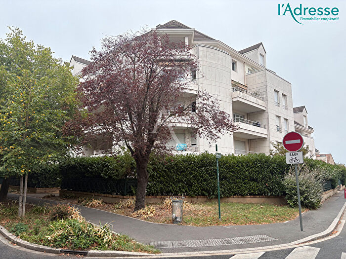 Appartement 4 pièces à Noisy-le-Grand, Centre-ville, à vendre