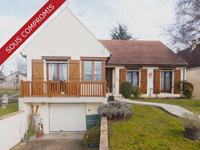 Maison à vendre - Vaux-le-Pénil - 5 pièces - 3 chambres