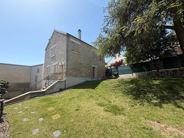 Maison 6 pièces à Carrières-sur-Seine, Centre historique, à vendre