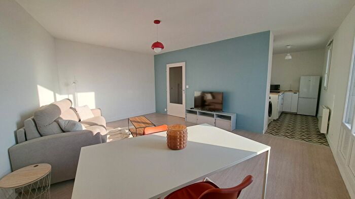 Appartement à louer - Orléans, Dunois, Châteaudun - 1 pièce