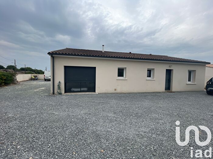 Maison à vendre - Saint-Léger-de-la-Martinière - 6 pièces - 3 chambres