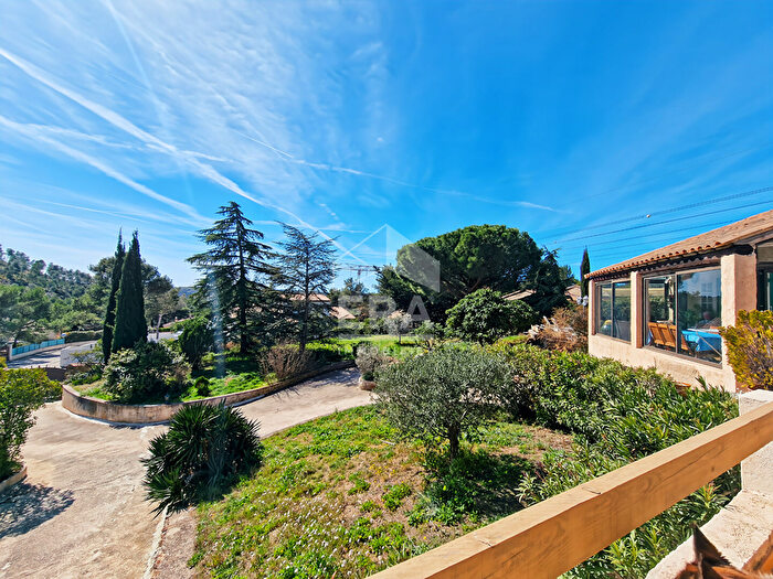 Maison à vendre - Les Pennes-Mirabeau, Barnouins, Plan de Campagne - 5 pièces - 4 chambres