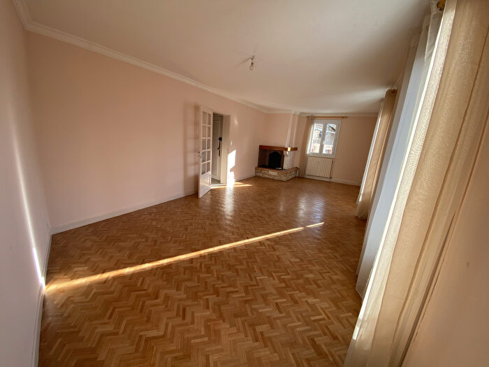 Appartement à louer - Rodez, Centre historique, Vieux-Rodez - 3 pièces - 2 chambres