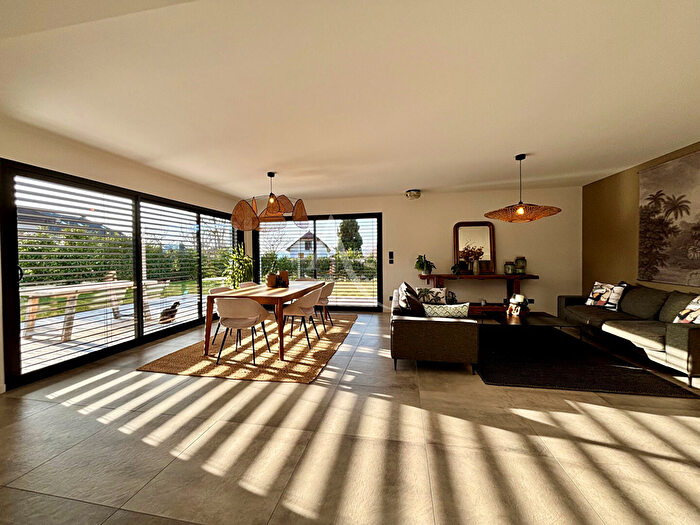 Maison à louer - Quintal - 5 pièces - 3 chambres