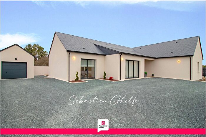 Maison 7 pièces à Romorantin-Lanthenay, Les Aubiers, La Genetière, à vendre