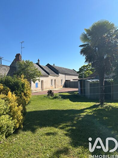 Varennes-sur-Loire : Maison 4 pièces à vendre
