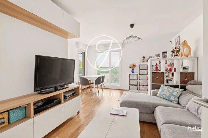 Rueil-Malmaison, Bords de Seine - Appartement 4 pièces à vendre