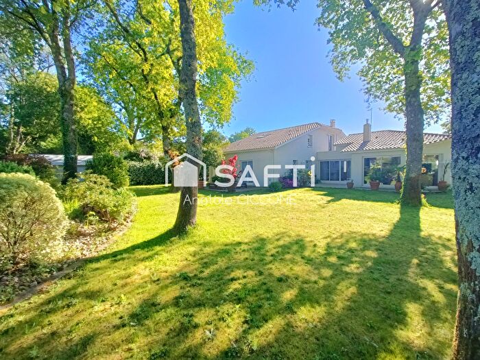 Maison à vendre - Gradignan, Centre-ville - 7 pièces - 5 chambres