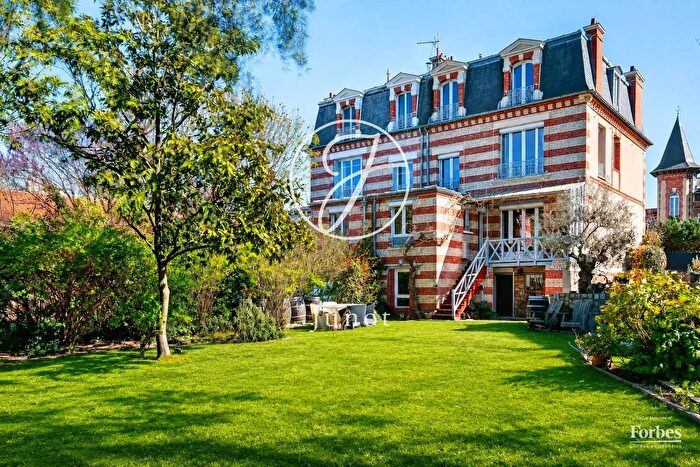 Maison 8 pièces à vendre - Nanterre, Centre-ville