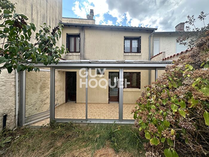 Fontenay-le-Comte, Centre-ville, Les Loges, La Pommeraie, La Sablière - Maison 5 pièces à vendre