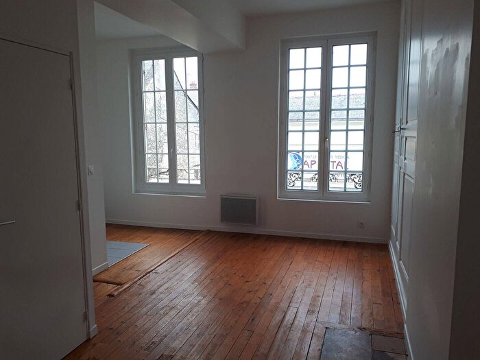 Appartement à louer - Baugé-en-Anjou - 1 pièce - 1 chambre