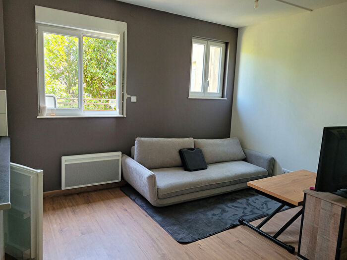 Appartement à louer - Le Creusot, Sud Ouest - 1 pièce