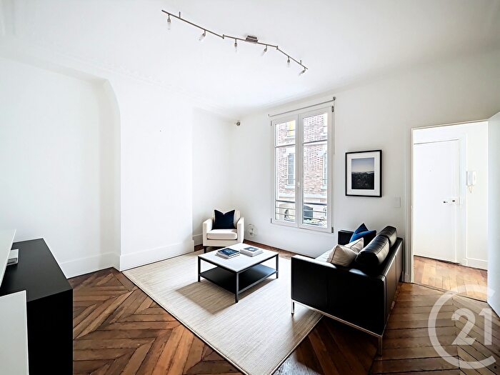 Appartement à vendre - Paris e , Europe - 3 pièces - 2 chambres