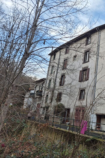 Maison à vendre - La Monnerie-le-Montel - 5 pièces - 3 chambres