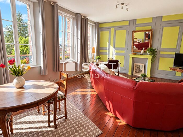 Maison 8 pièces à Ferrières-en-Bray, à vendre