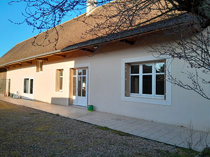 Maison à louer - Épervans - 6 pièces - 4 chambres