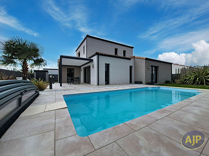 Maison à vendre - La Roche-sur-Yon, Val dOrnay, Saint-André dOrnay, Forges - 6 pièces - 4 chambres