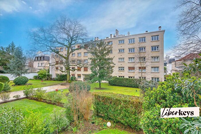 Appartement à vendre - Fontenay-sous-Bois, Proche Bois de Vincennes, Rer A - 3 pièces - 2 chambres