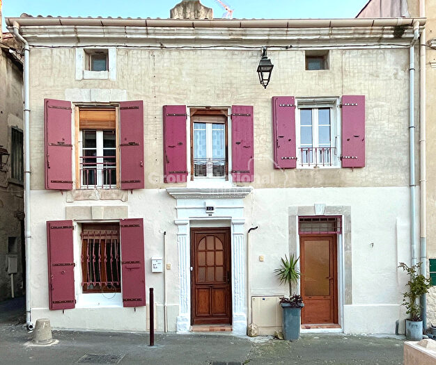 Maison à vendre - Châteaurenard, Centre-ville - 5 pièces - 3 chambres