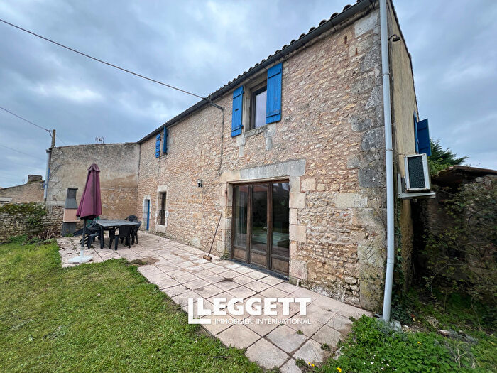 Maison à vendre - Saint-Just-Luzac - 7 pièces - 4 chambres