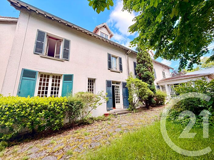 Beauchamp : Maison 8 pièces à vendre