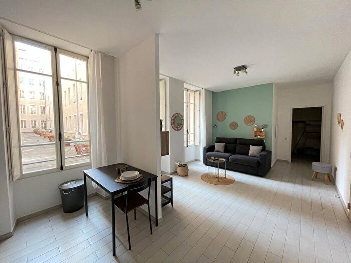 Appartement 1 pièce à Les Grandes Carmes, Marseille 2ème arrondissement, à louer