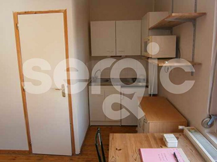 Appartement à louer - Valenciennes, Nungesser, La Briquette, Fb de Cambrai - 2 pièces - 1 chambre