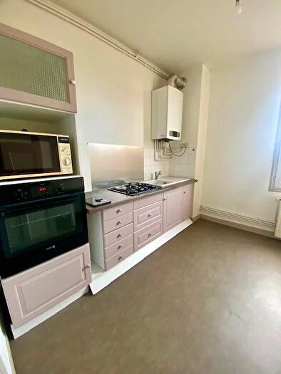 Appartement à louer - Montceau-les-Mines, Centre-ville - 2 pièces - 1 chambre