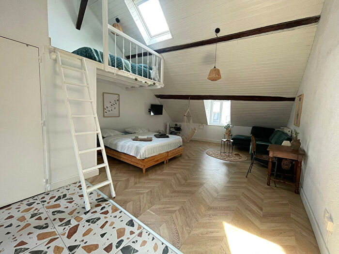 Orléans, Bourgogne, Saint-Euverte : Appartement 2 pièces à louer