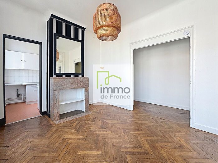 Appartement à louer - Lille, Centre-ville, Euralille - 1 pièce - 1 chambre