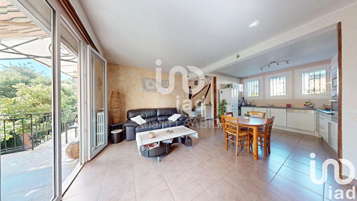 Maison à vendre - Castelsarrasin, Centre-ville - 4 pièces - 3 chambres