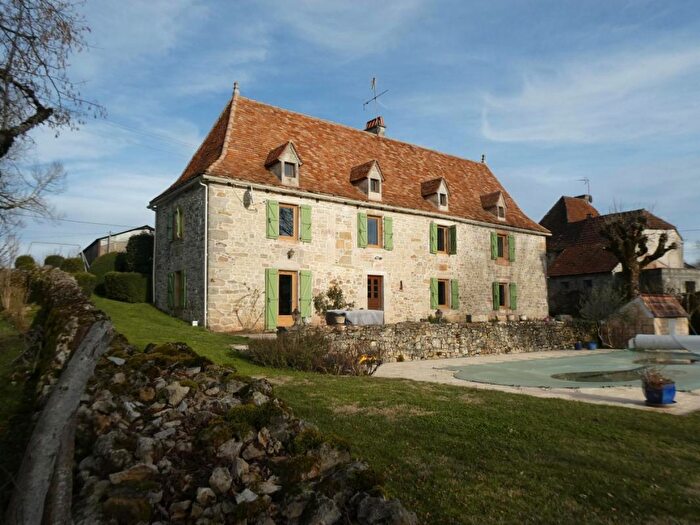 Maison 6 pièces à vendre à Lacapelle-Marival